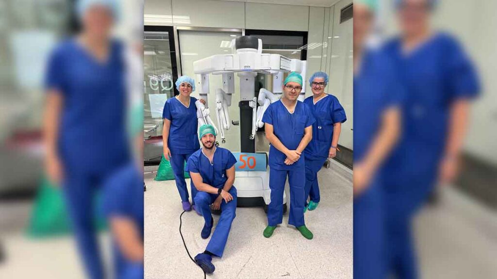El HUGV realiza su intervención 150 del Programa de Robótica en Cirugía ...